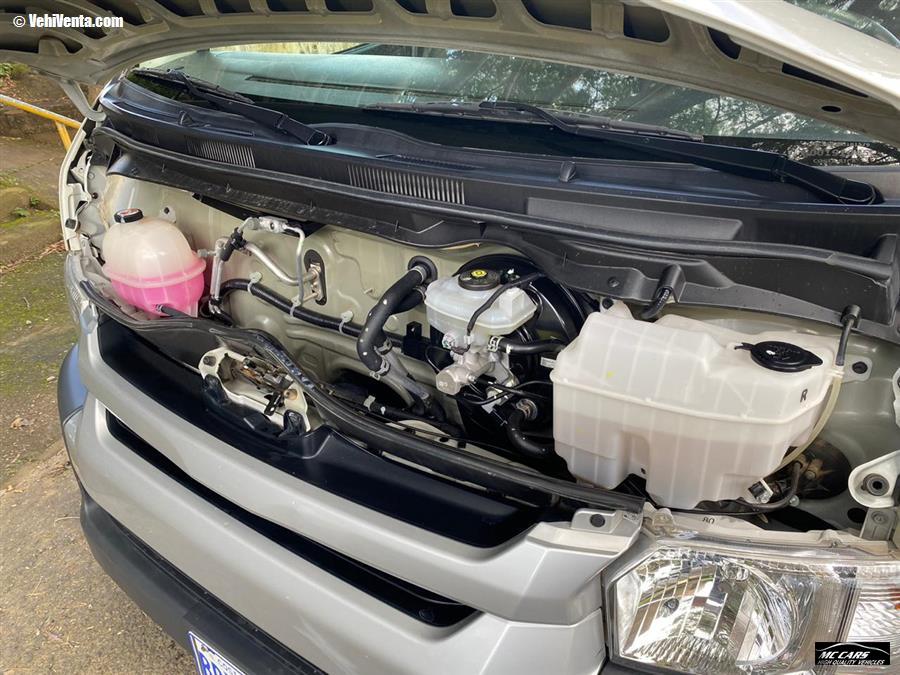 2019 Toyota Hiace 5L a la venta | MC Cars